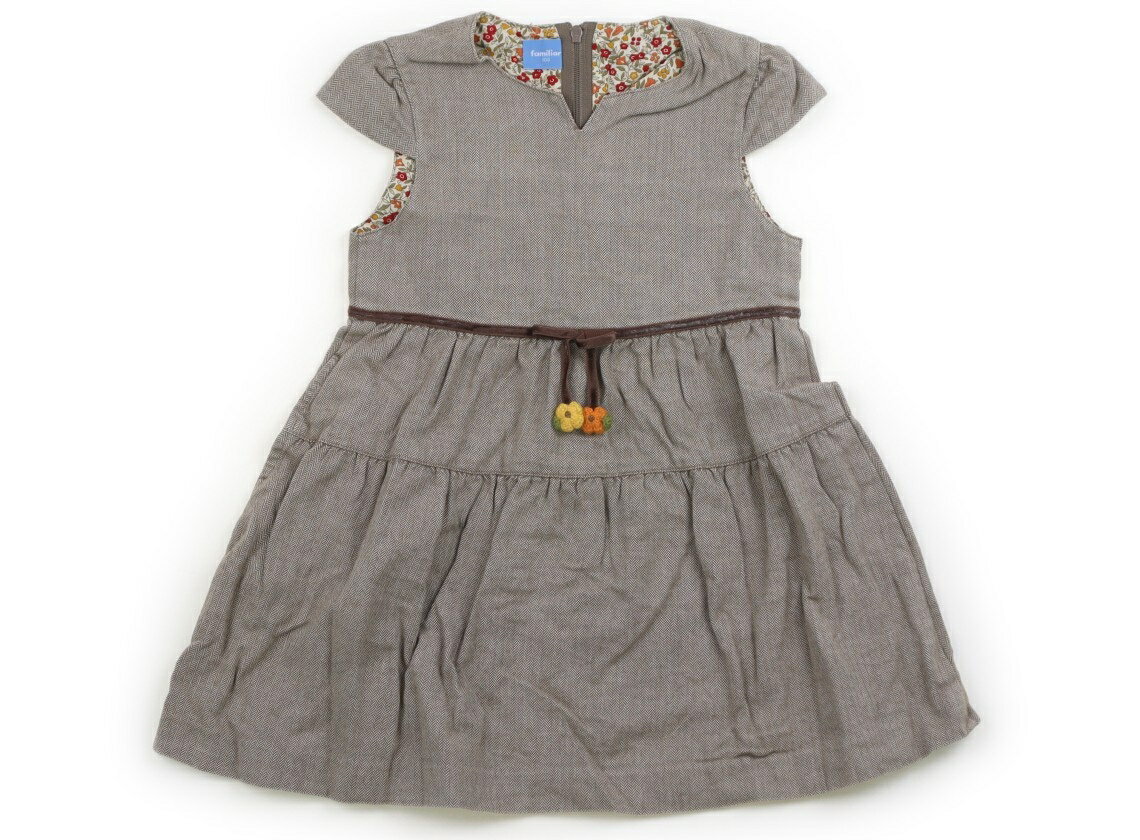 　ブランド 　familiar(ファミリア) 　カテゴリー 　ワンピース 　サイズ 　100サイズ 　色 　暗いベージュ、白 　状態 　★★★ 　記名 　なし 　ジャンル 　Girl ウエストベロアに埃の絡まりあり。後ろファスナーあり。やや...