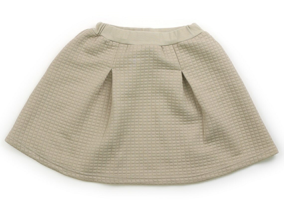 　ブランド 　BeBe Petits Pois Vert(ベベ プチ ポワ ヴェール) 　カテゴリー 　スカート 　サイズ 　120サイズ 　色 　ライトカーキ 　状態 　★★★★ 　記名 　なし 　ジャンル 　Girl キルティングエンボ...
