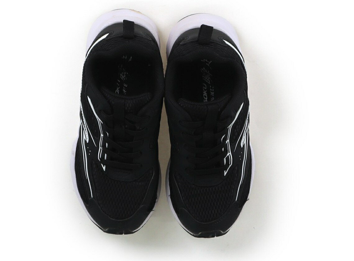 　ブランド 　Achilles(アキレス) 　カテゴリー 　スニーカー 　サイズ 　靴20cm〜 　色 　ブラック 　状態 　★★★ 　記名 　あり（タグ） 　ジャンル 　Boy 実際のサイズ表記は20cm。ソール汚れとかかと部分に型崩れが...