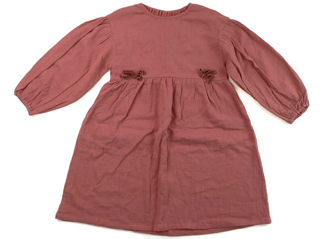 　ブランド 　apres les cours(アプレレクール) 　カテゴリー 　ワンピース 　サイズ 　130サイズ 　色 　ターキーレッド 　状態 　★★★ 　記名 　なし 　ジャンル 　Girl コットン製、裏地はありません。リボンはベ...