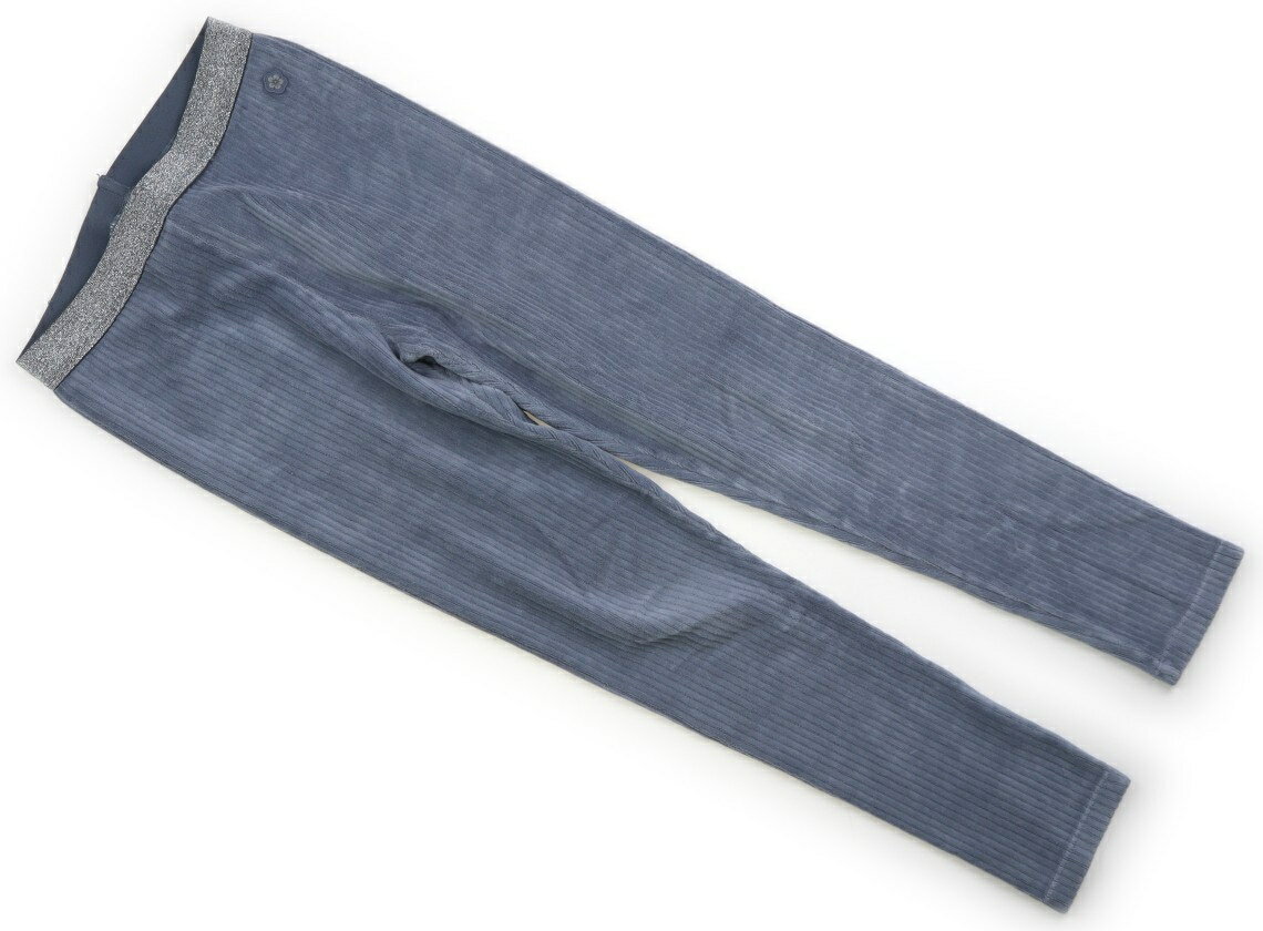 　ブランド 　Sergent Major(セルジャン・マジャール) 　カテゴリー 　レギンス 　サイズ 　130サイズ 　色 　スモーキーブルー 　状態 　★★★★ 　記名 　なし 　ジャンル 　Girl 実際のサイズ表記は134cm。ニッ...