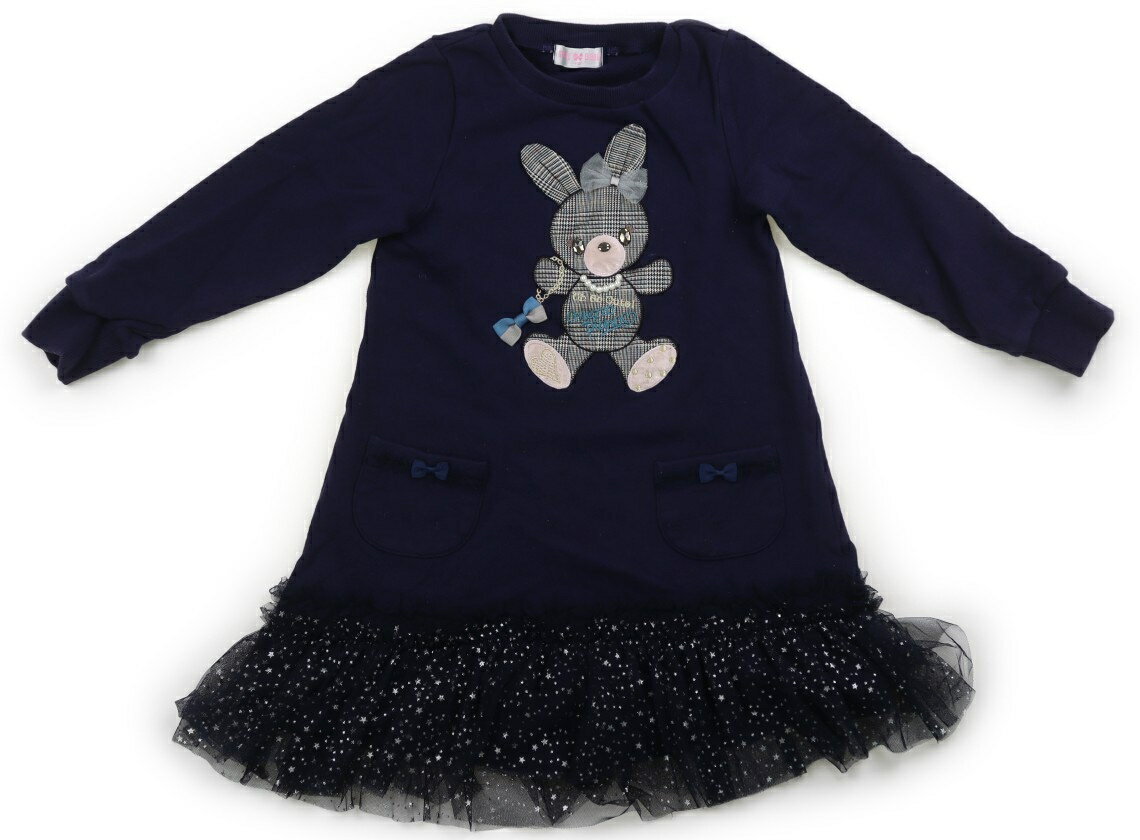 　ブランド 　mezzo piano(メゾピアノ) 　カテゴリー 　ワンピース 　サイズ 　130サイズ 　色 　ネイビー、うさぎ、星柄 　状態 　★★ 　記名 　なし 　ジャンル 　Girl トレーナー地です。フードが欠損しています。所々...