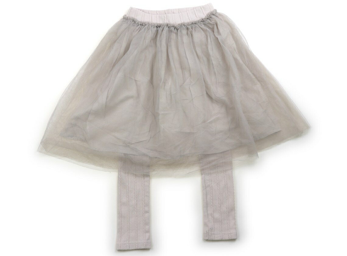 　ブランド 　apres les cours(アプレレクール) 　カテゴリー 　スカート 　サイズ 　120サイズ 　色 　ライトグレー 　状態 　★★ 　記名 　なし 　ジャンル 　Girl スパッツ一体型。チュールにひっかけ傷あり。スパ...