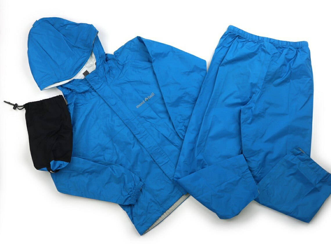 　ブランド 　mont-bell(モンベル) 　カテゴリー 　レインコート・レインハット 　サイズ 　130サイズ 　色 　ブルー 　状態 　★★ 　記名 　なし 　ジャンル 　Boy 上下セットで収納袋付きです。お尻や足の広範囲に汚れがあ...