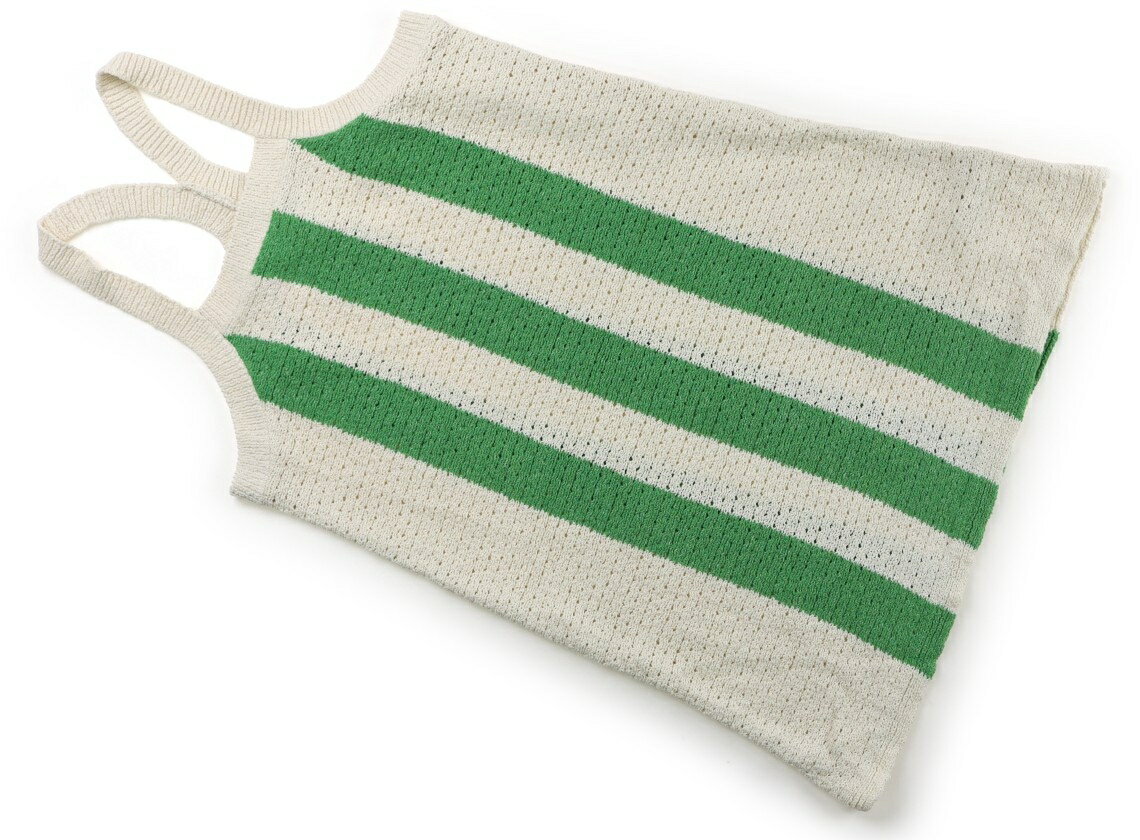 　ブランド 　ZARA(ザラ) 　カテゴリー 　ジャンパースカート 　サイズ 　160サイズ 　色 　アイボリー、緑 　状態 　★★★★ 　記名 　なし 　ジャンル 　Girl 実際のサイズ表記は164cm。ニット生地。わずかに洗いざらし感...