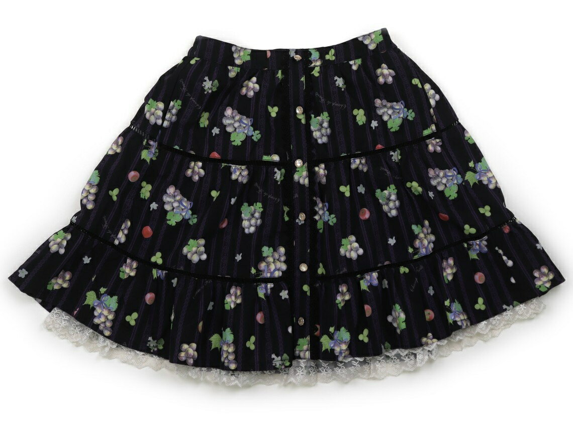 　ブランド 　axes femme KIDS(アクシーズファムキッズ) 　カテゴリー 　スカート 　サイズ 　140サイズ 　色 　黒紫ブドウ柄 　状態 　★★ 　記名 　なし 　ジャンル 　Girl 裏地に細かい毛玉感があり、黒いレースに...