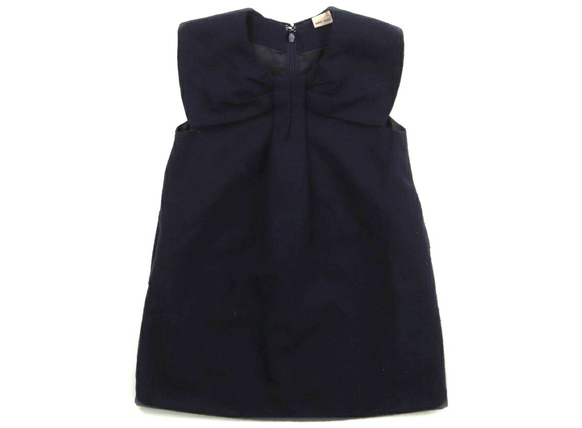 　ブランド 　petit main(プティマイン) 　カテゴリー 　ジャンパースカート 　サイズ 　100サイズ 　色 　ネイビー 　状態 　★★ 　記名 　なし 　ジャンル 　Girl ポリエステル、レーヨン生地。裏地付き。後ろファスナー...