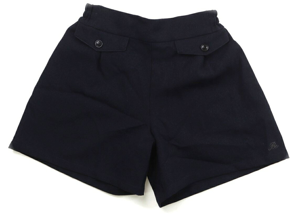 　ブランド 　BeBe(べべ) 　カテゴリー 　ショートパンツ 　サイズ 　130サイズ 　色 　ネイビー 　状態 　★★★★ 　記名 　なし 　ジャンル 　Girl ポリエステル素材。ウエストは後ろ半分ゴムです。保管時のシワがありますが目...