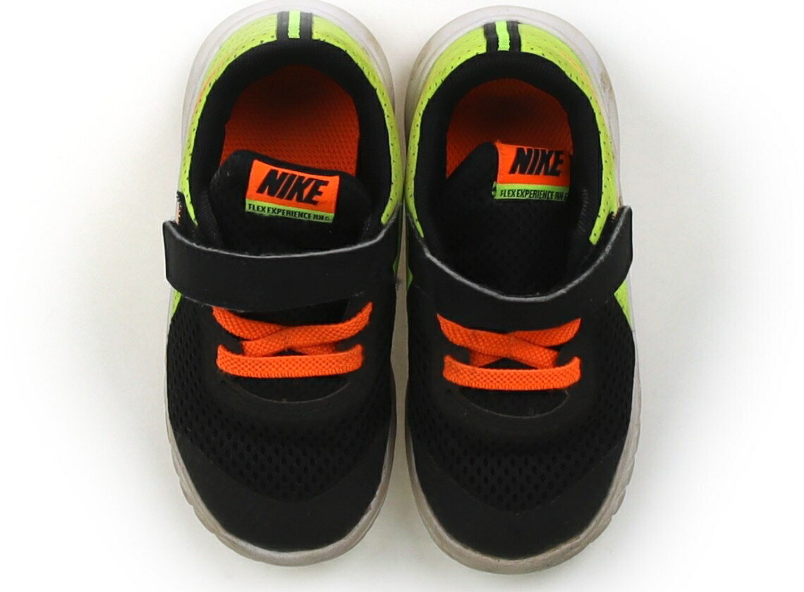 　ブランド 　NIKE(ナイキ) 　カテゴリー 　スニーカー 　サイズ 　靴14cm〜 　色 　黒、蛍光イエロー、蛍光オレンジ 　状態 　★★（返品不可） 　記名 　なし 　ジャンル 　Boy 14.0cmサイズ。全体に土汚れがあります。使...