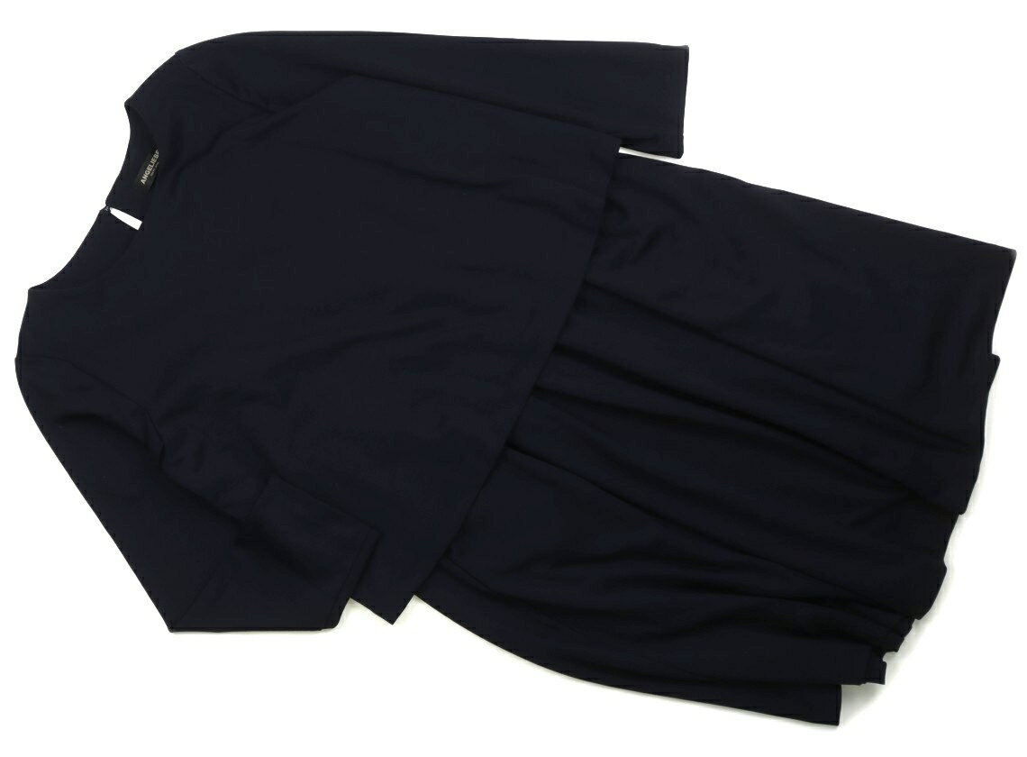 　ブランド 　Angeliebe(エンジェリーベ) 　カテゴリー 　授乳服 　サイズ 　ママ向けアイテム 　色 　ネイビー 　状態 　★★★ 　記名 　なし 　ジャンル 　Mother 上下セット。実際のサイズ表記はM-Lで、トップスの実寸...