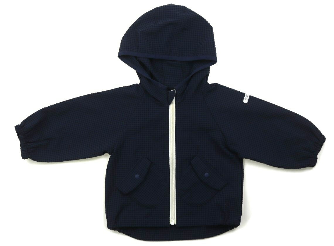 　ブランド 　apres les cours(アプレレクール) 　カテゴリー 　ブルゾン・Gジャン 　サイズ 　80サイズ 　色 　ネイビー 　状態 　★★★ 　記名 　なし 　ジャンル 　Boy ポリエステル素材の薄手のサッカー生地。袖口...