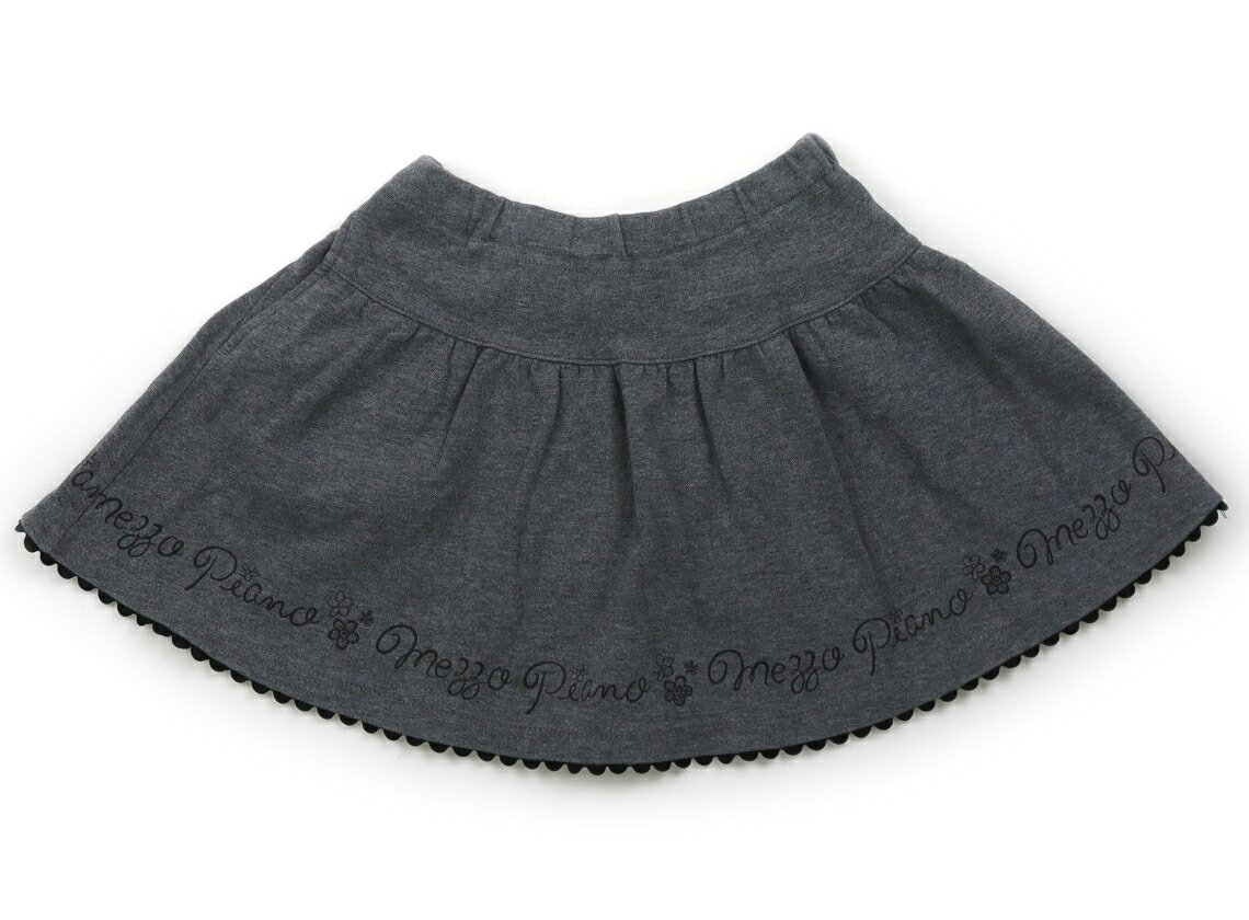 　ブランド 　mezzo piano(メゾピアノ) 　カテゴリー 　スカート 　サイズ 　100サイズ 　色 　グレー 　状態 　★★（返品不可） 　記名 　なし 　ジャンル 　Girl ポリエステル混コットン素材。ウエストは総ゴムです。裾...