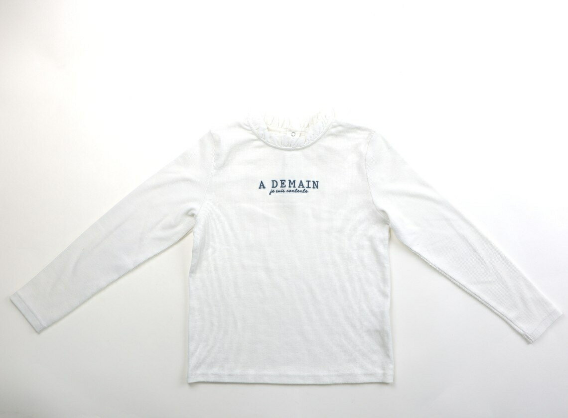 　ブランド 　pom ponette(ポンポネット) 　カテゴリー 　Tシャツ・カットソー 　サイズ 　140サイズ 　色 　ホワイト 　状態 　★★（返品不可） 　記名 　なし 　ジャンル 　Girl リブカットソー。衿周りはシフォン地。...