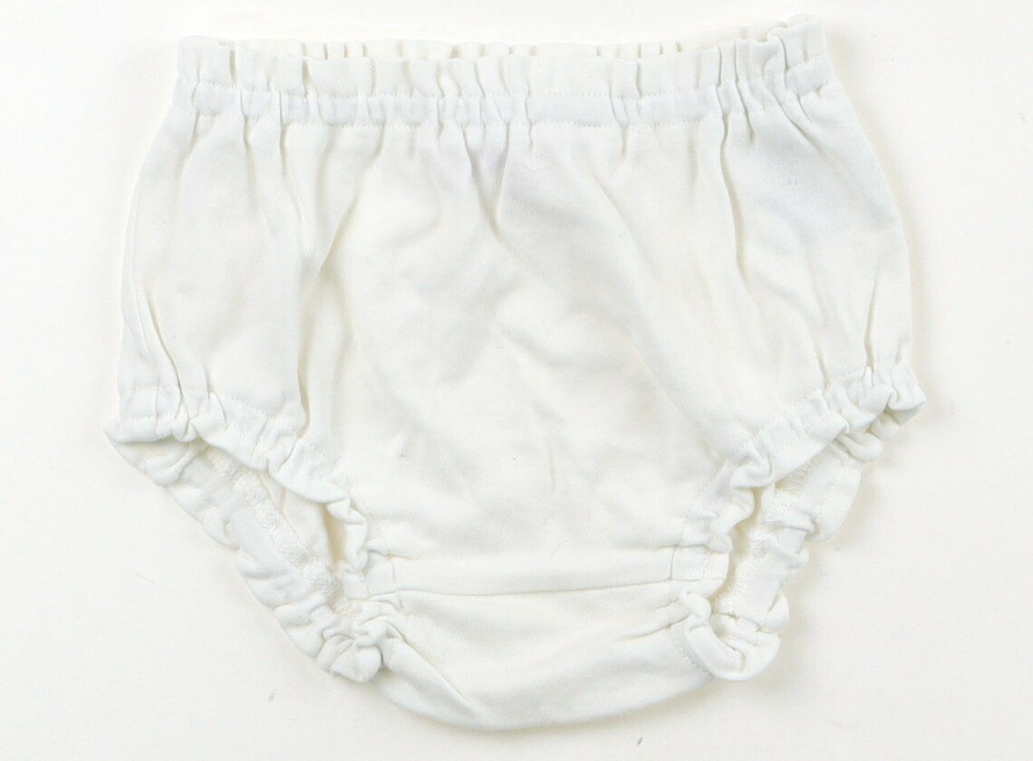 　ブランド 　Kate Spade(ケイトスペード) 　カテゴリー 　ブルマ・ダイパーカバー 　サイズ 　70サイズ 　色 　白 　状態 　★★★ 　記名 　なし 　ジャンル 　Girl やや毛羽立ちが見受けられます。 ＊【状態】【サイズ】...