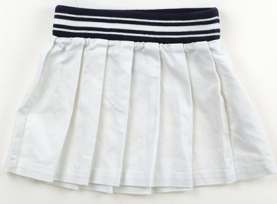 　ブランド 　POLO RALPH LAUREN(ポロラルフローレン) 　カテゴリー 　スカート 　サイズ 　100サイズ 　色 　白、ネイビー 　状態 　★★★ 　記名 　なし 　ジャンル 　Girl ストレッチ性のあるコットン配合生地。...