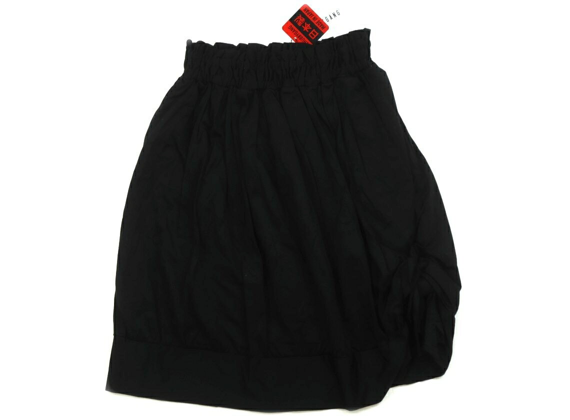 　ブランド 　Chubby Gang(チャビーギャング) 　カテゴリー 　スカート 　サイズ 　150サイズ 　色 　ブラック 　状態 　N 　記名 　なし 　ジャンル 　Girl 新品タグ付き。綿100％。ウエストは総ゴムです。裏地付き。...