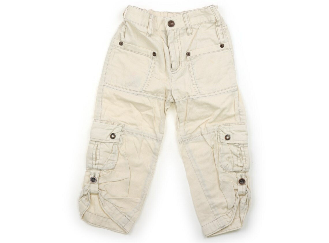 　ブランド 　BeBe(べべ) 　カテゴリー 　パンツ 　サイズ 　110サイズ 　色 　オフホワイト 　状態 　★★★ 　記名 　なし 　ジャンル 　Girl ガーゼ調生地。品質タグが切られています。裾にはロールアップ用のタブ付きです。腰...