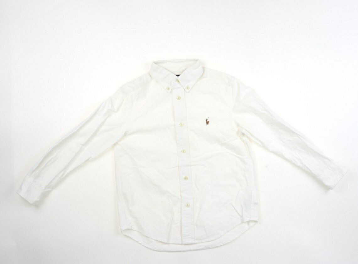 　ブランド 　Ralph Lauren(ラルフローレン) 　カテゴリー 　シャツ・ブラウス 　サイズ 　120サイズ 　色 　アイボリー・刺しゅう 　状態 　★★★ 　記名 　なし 　ジャンル 　Boy 実際のサイズ表記は5です。全体に使用...