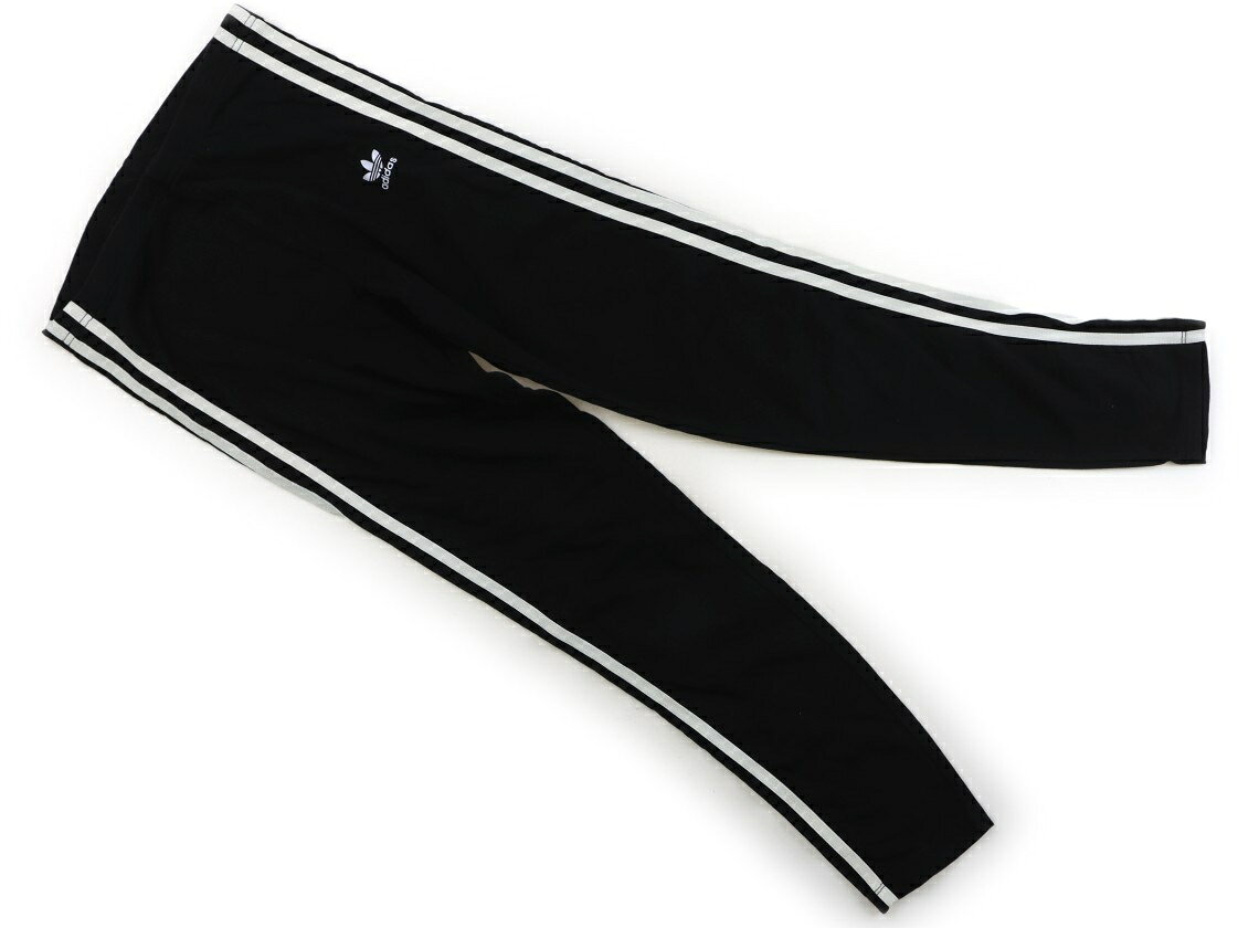 　ブランド 　Adidas(アディダス) 　カテゴリー 　スウェットパンツ 　サイズ 　160サイズ 　色 　ブラック 　状態 　★★★ 　記名 　なし 　ジャンル 　Boy カットソー地で、ウエストは総ゴムです。若干の毛羽立ち・色褪せあり...