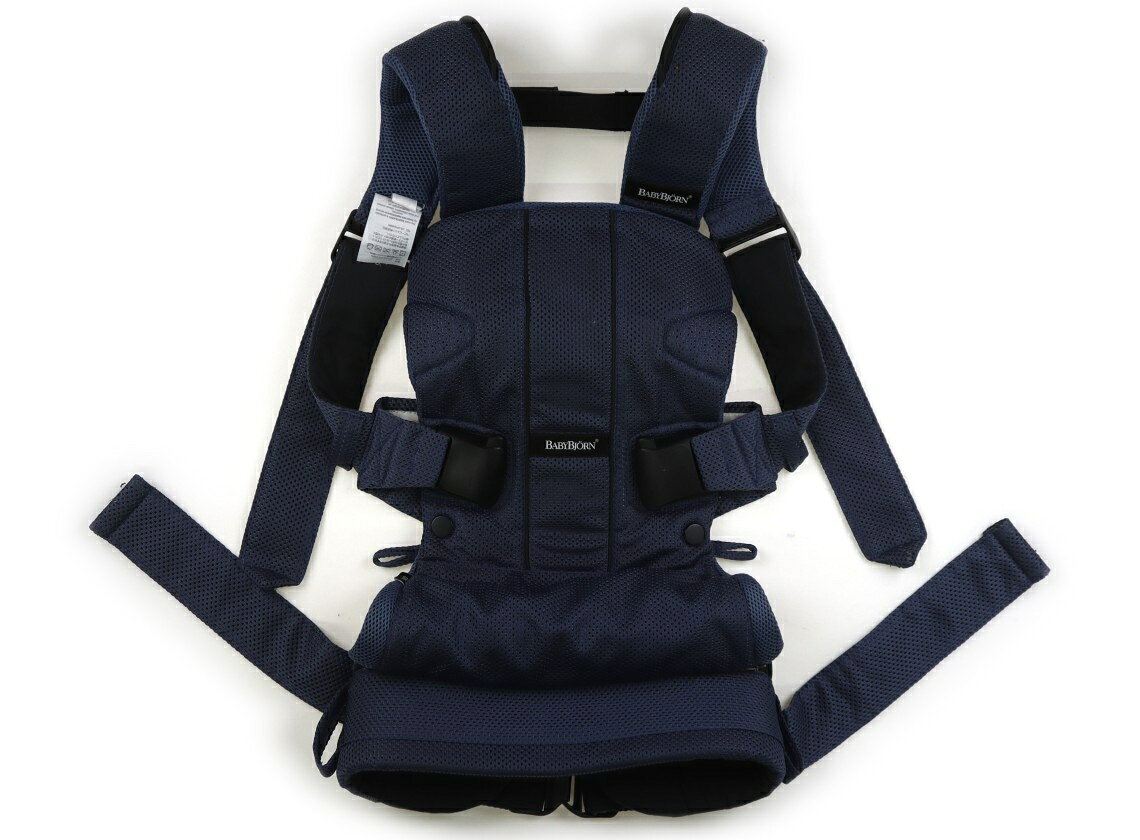 　ブランド 　baby bjorn(ベビービョルン) 　カテゴリー 　抱っこひも・スリング 　サイズ 　ママ向けアイテム 　色 　ブルー 　状態 　★★★ 　記名 　なし 　ジャンル 　Baby ベビーキャリアONEでメッシュ素材です。型番...