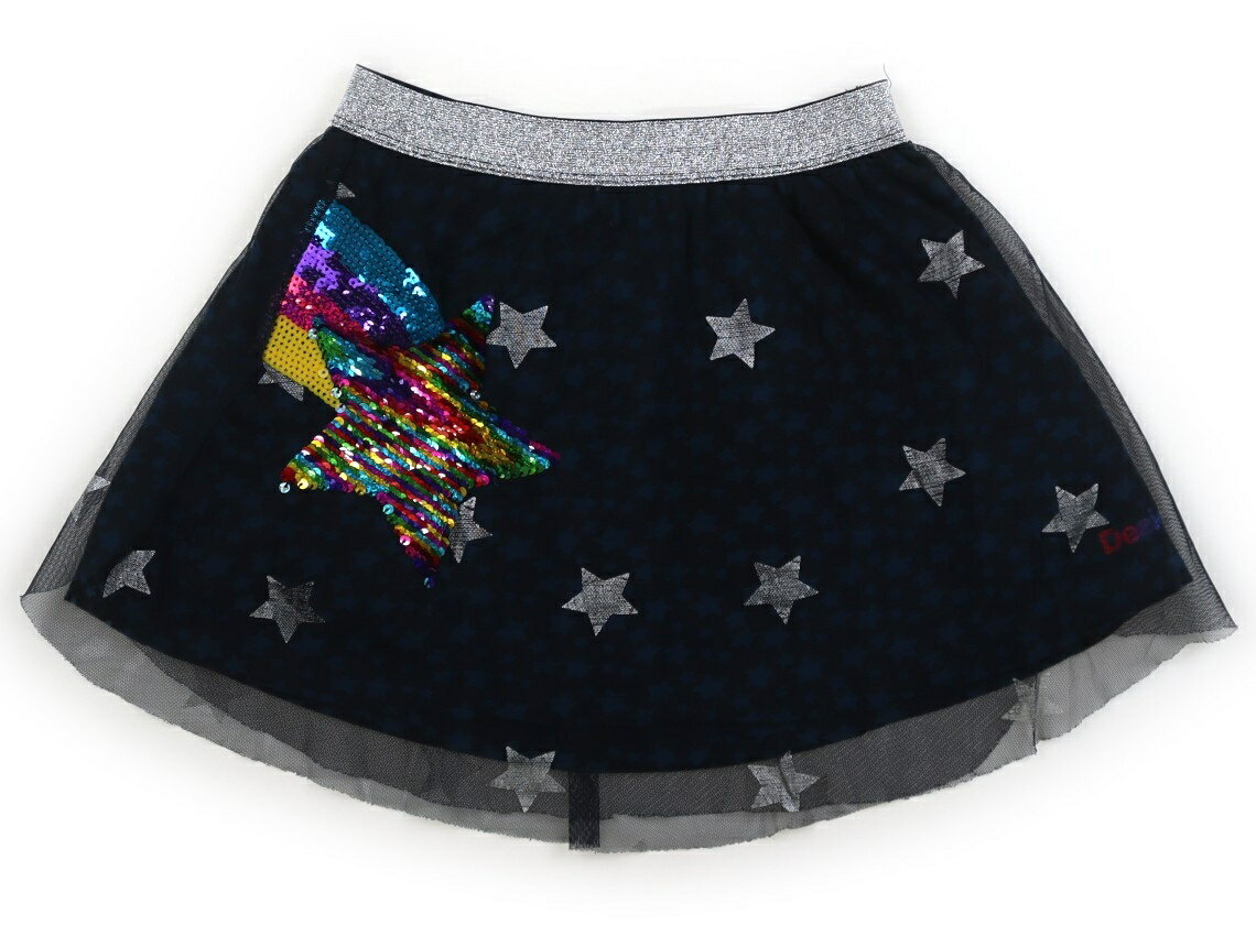 　ブランド 　Desigual(デシグアル) 　カテゴリー 　スカート 　サイズ 　130サイズ 　色 　ネイビー　シルバー　 　状態 　★★★ 　記名 　なし 　ジャンル 　Girl 実際のサイズ表記は134-140cm。ウエストは総ゴム...