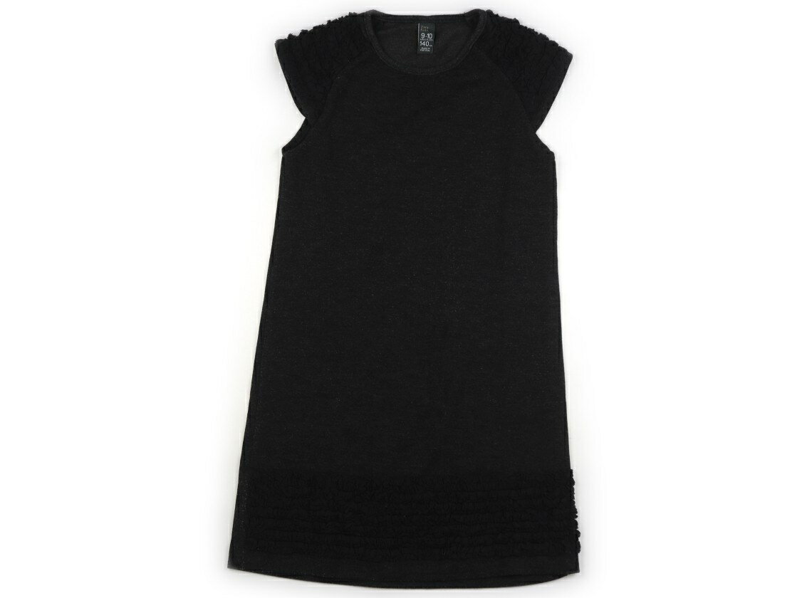 　ブランド 　ZARA(ザラ) 　カテゴリー 　ジャンパースカート 　サイズ 　140サイズ 　色 　グレー 　状態 　★★★ 　記名 　なし 　ジャンル 　Girl 品質タグが切られています。ストレッチカット素材。全体的に毛羽立ちがありま...
