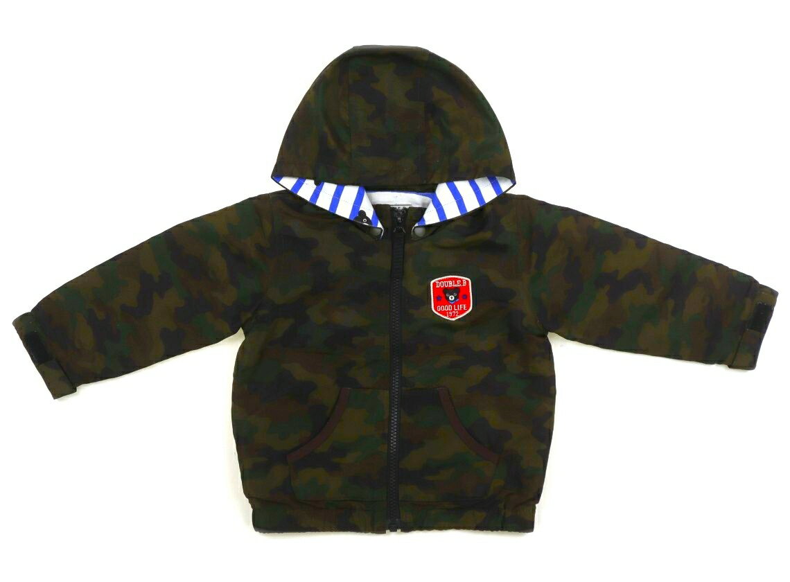 　ブランド 　Double B(ダブルB) 　カテゴリー 　ブルゾン・Gジャン 　サイズ 　90サイズ 　色 　カーキ、カモフラ 　状態 　★★★ 　記名 　あり（タグ） 　ジャンル 　Boy ポリエステル素材。裏地は綿。フードの取り外しが...