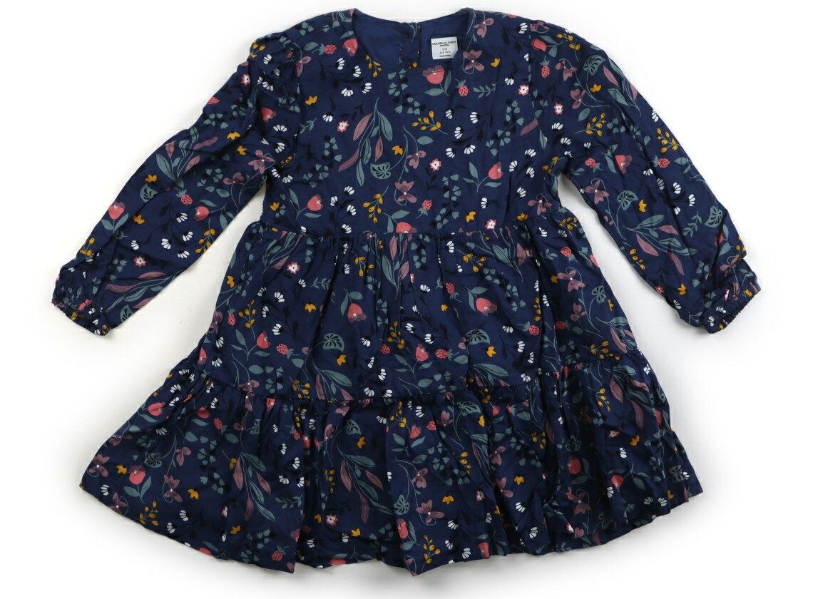 　ブランド 　Polarn O. Pyret(ポーラーン・オ・ピレット) 　カテゴリー 　ワンピース 　サイズ 　110サイズ 　色 　ネイビー・花柄 　状態 　★★★ 　記名 　なし 　ジャンル 　Girl 後ろボタン開き。ビスコース素材...