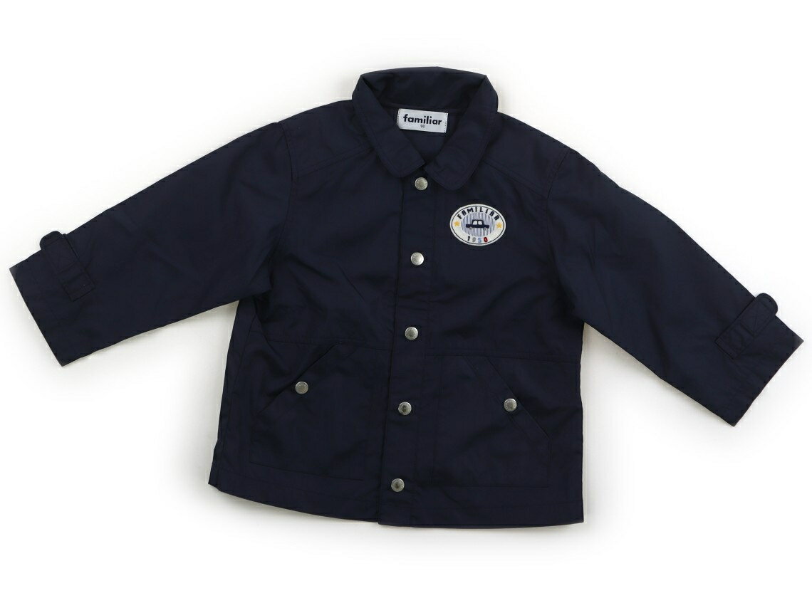 　ブランド 　familiar(ファミリア) 　カテゴリー 　ブルゾン・Gジャン 　サイズ 　90サイズ 　色 　ネイビー 　状態 　★★（返品不可） 　記名 　なし 　ジャンル 　Boy ライナーが欠損しています。ポリエステル素材の一枚仕...
