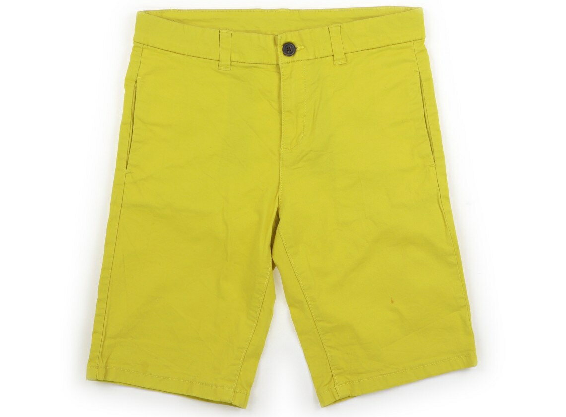 　ブランド 　Mayoral(マヨラル) 　カテゴリー 　ハーフパンツ 　サイズ 　130サイズ 　色 　黄色 　状態 　★★★ 　記名 　なし 　ジャンル 　Boy 実際のサイズ表記は9/134cmです。前ファスナー開きで、サイズ調節ゴム...