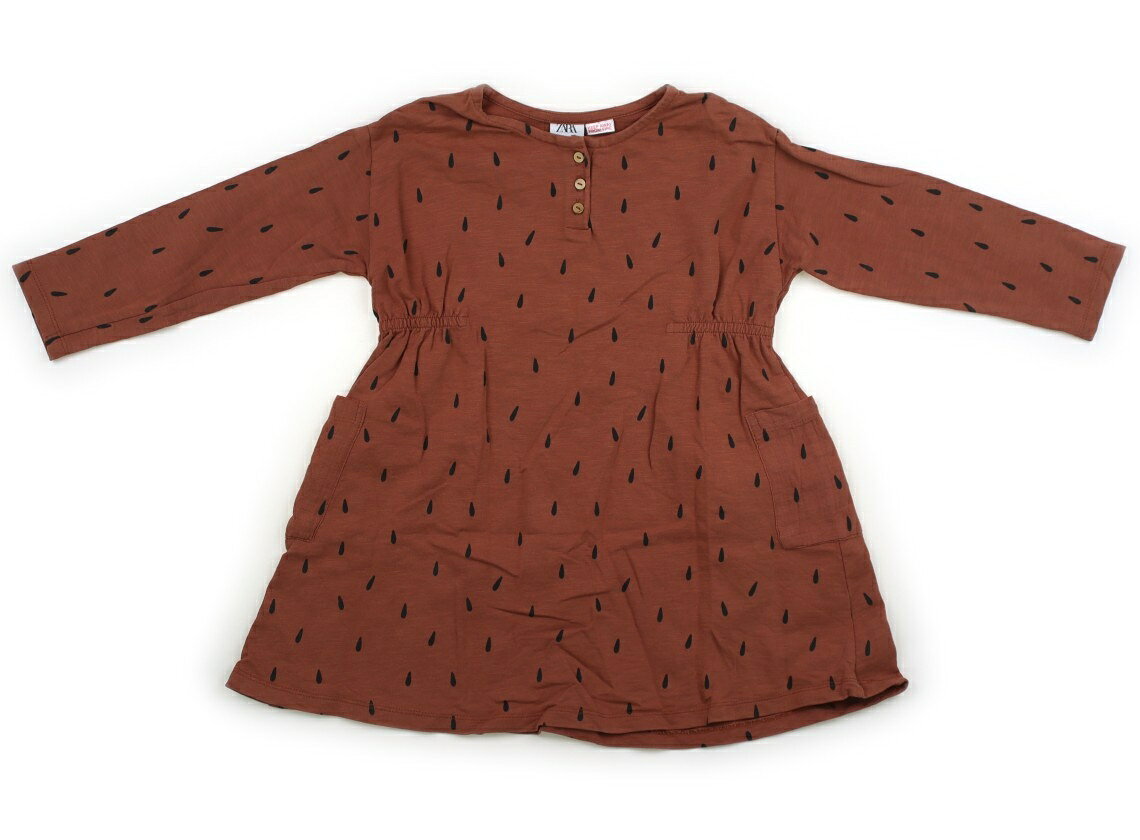 　ブランド 　ZARA(ザラ) 　カテゴリー 　ワンピース 　サイズ 　110サイズ 　色 　ライトブラウン・ブラック 　状態 　★★（返品不可） 　記名 　なし 　ジャンル 　Girl カットソー地。実際のサイズ表記は4-5YEARS(1...