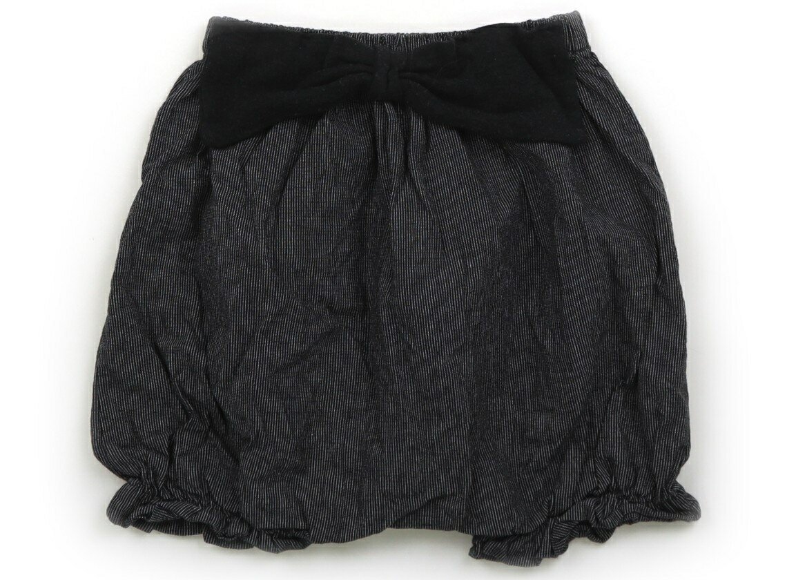 　ブランド 　Arim Closet(アリムクローゼット) 　カテゴリー 　ショートパンツ 　サイズ 　90サイズ 　色 　グレー、リボン、ストライプ 　状態 　★★★ 　記名 　なし 　ジャンル 　Girl 実際のサイズ表記はM。ウエスト...