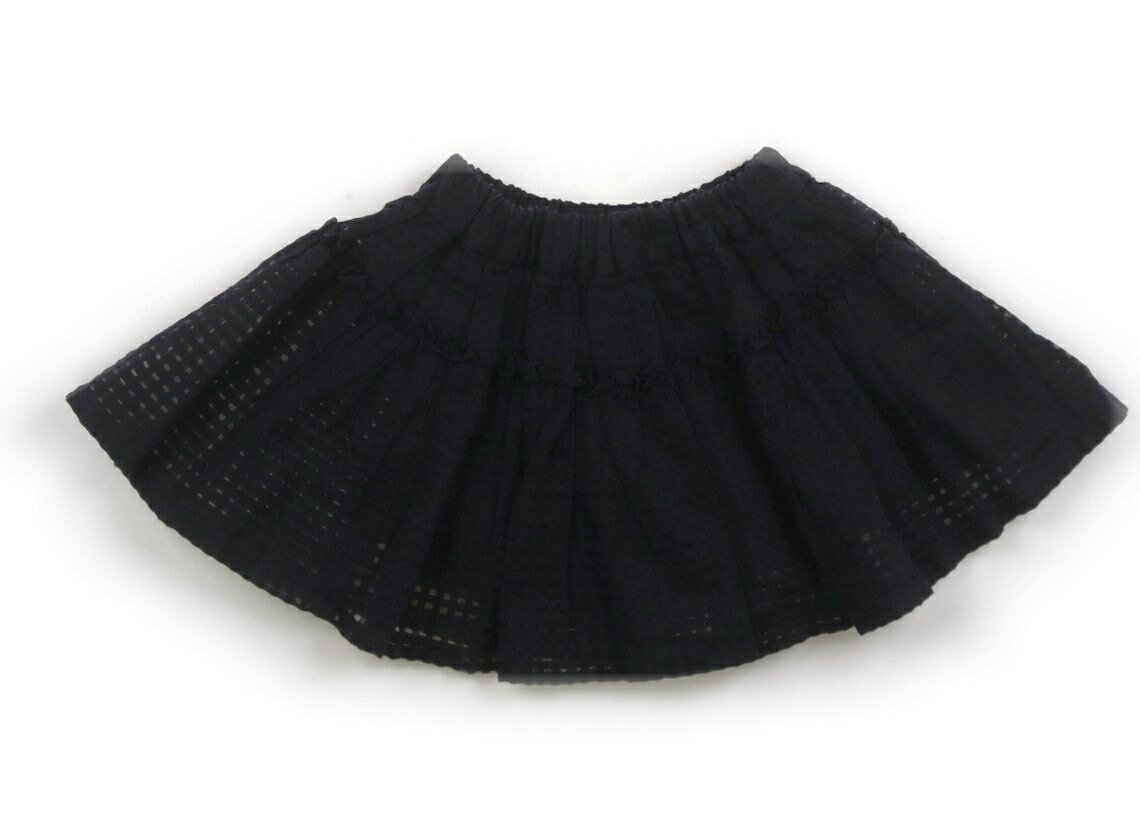　ブランド 　BeBe(べべ) 　カテゴリー 　スカート 　サイズ 　90サイズ 　色 　ブラック 　状態 　★★★ 　記名 　なし 　ジャンル 　Girl シアサッカー素材。裏地はシャツ地。ウエストのゴムは交換穴があります。ほこり付着があ...