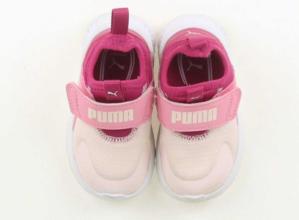 　ブランド 　PUMA(プーマ) 　カテゴリー 　スニーカー 　サイズ 　靴13cm〜 　色 　ピンク、ピオニー 　状態 　★★★ 　記名 　なし 　ジャンル 　Girl 実際のサイズ表記は13cm。ベロ内側にシールを剥がした跡があります。...