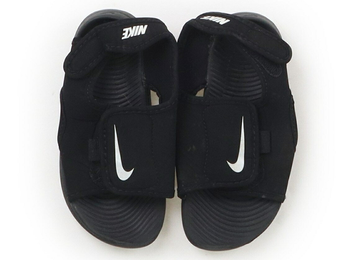 　ブランド 　NIKE(ナイキ) 　カテゴリー 　サンダル 　サイズ 　靴16cm〜 　色 　黒、白いゴロ 　状態 　★★（返品不可） 　記名 　なし 　ジャンル 　Boy サイズ表記が消えていますが、実寸では16cm位です。全体的に汚れが...