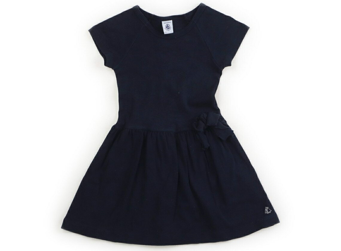 　ブランド 　PETIT BATEAU(プチバトー) 　カテゴリー 　ワンピース 　サイズ 　100サイズ 　色 　ネイビー 　状態 　★★（返品不可） 　記名 　なし 　ジャンル 　Girl 実際のサイズ表記は104cm。カットソー生地。...