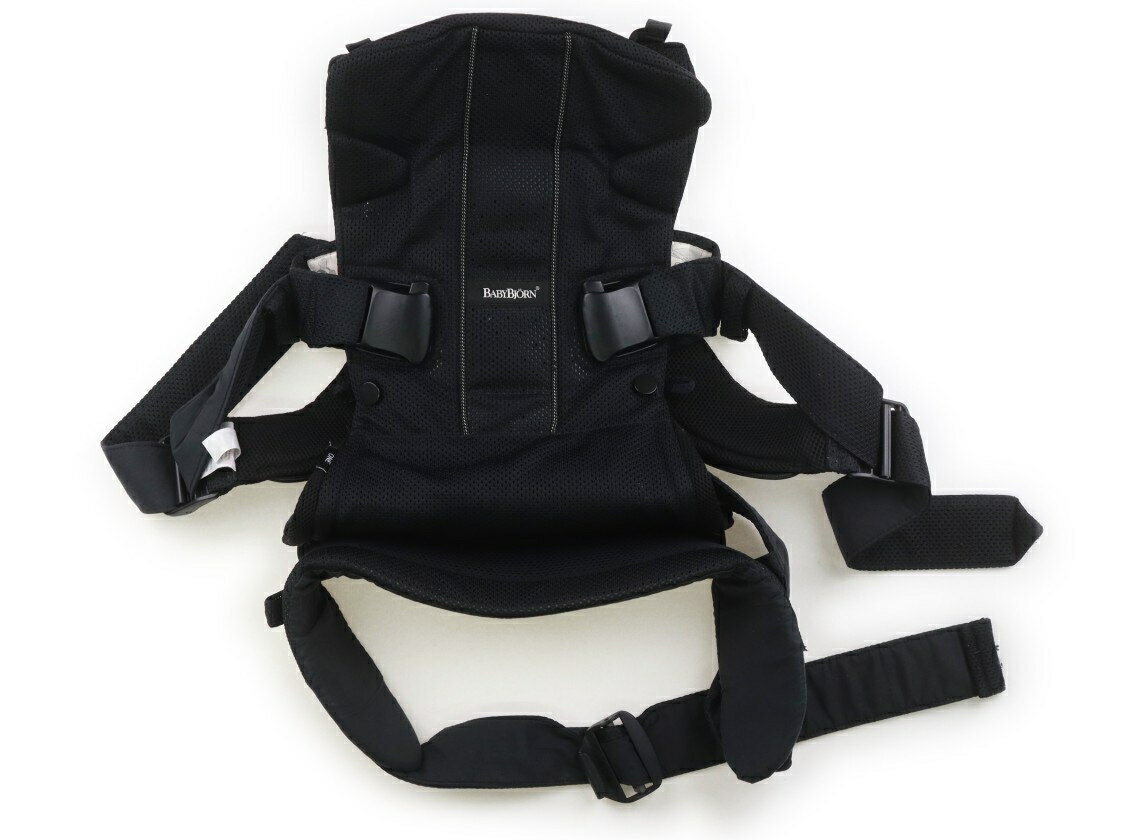 　ブランド 　baby bjorn(ベビービョルン) 　カテゴリー 　抱っこひも・スリング 　サイズ 　ママ向けアイテム 　色 　黒 　状態 　★★（返品不可） 　記名 　なし 　ジャンル 　Baby ベビーキャリアONEでメッシュ素材です...