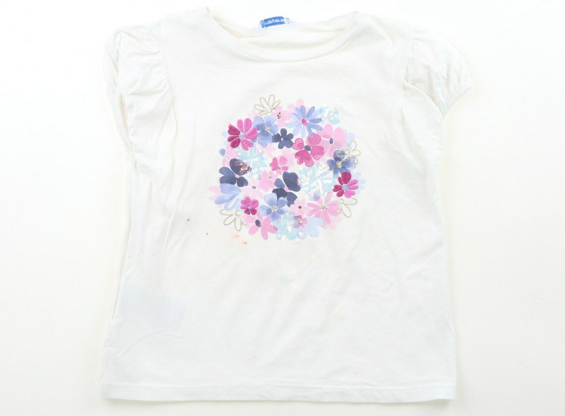 　ブランド 　Mayoral(マヨラル) 　カテゴリー 　Tシャツ・カットソー 　サイズ 　110サイズ 　色 　白、花柄 　状態 　★★（返品不可） 　記名 　なし 　ジャンル 　Girl 実際のサイズ表記は6/116cmです。前身ごろに...
