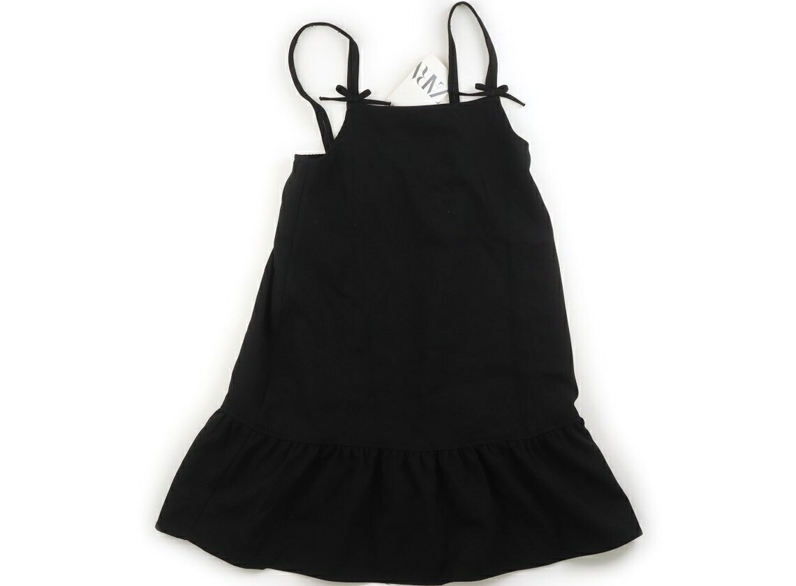 　ブランド 　ZARA(ザラ) 　カテゴリー 　ジャンパースカート 　サイズ 　140サイズ 　色 　ブラック 　状態 　N 　記名 　なし 　ジャンル 　Girl 新品タグ付き。ポリエステル、レーヨンのジャージ生地。 ＊【状態】【サイズ】...