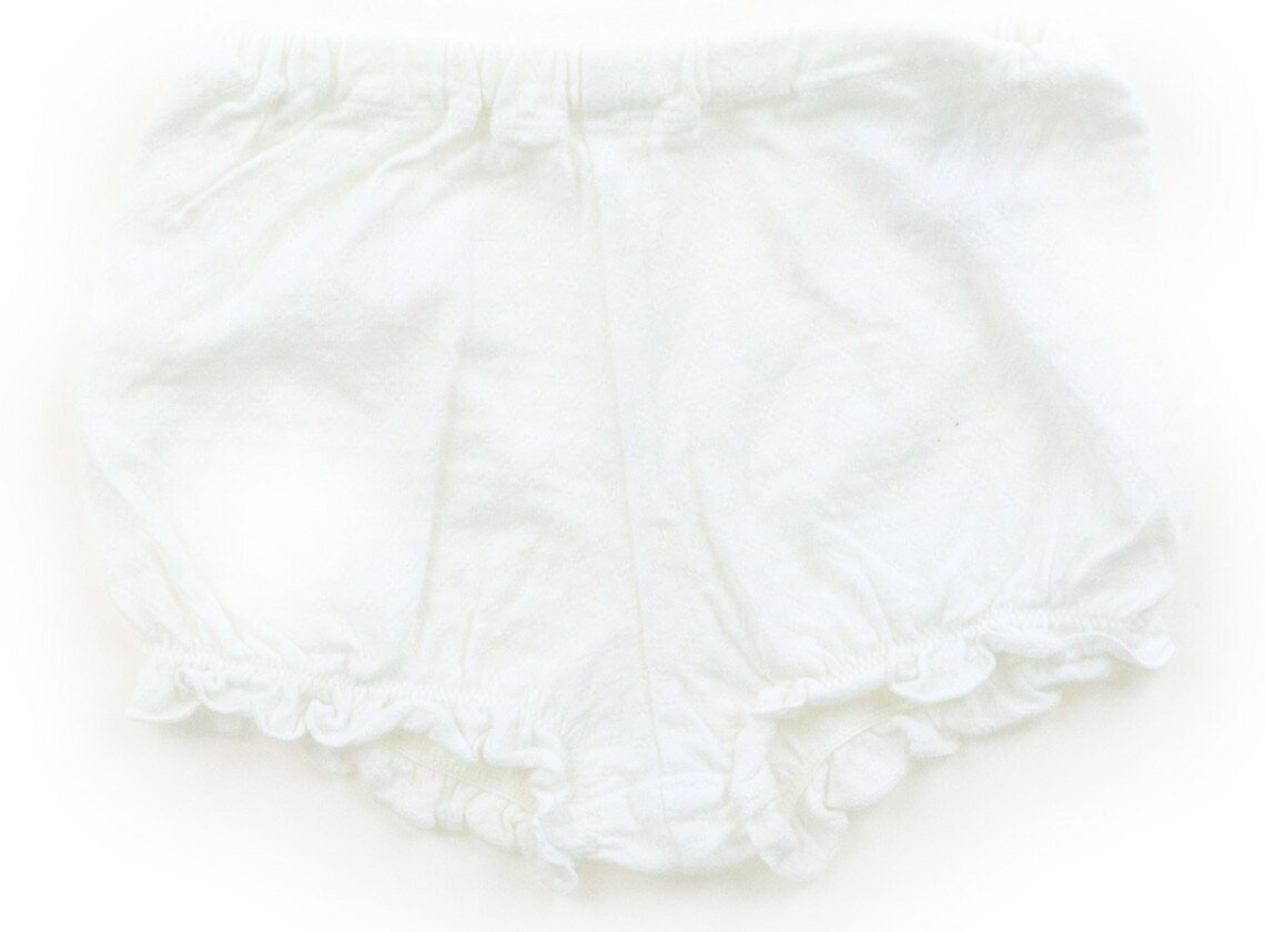 　ブランド 　BeBe(べべ) 　カテゴリー 　ブルマ・ダイパーカバー 　サイズ 　70サイズ 　色 　ホワイト 　状態 　★★★ 　記名 　なし 　ジャンル 　Girl 綿100％。ウエストは総ゴムです。実際のサイズ表記は、S。セットアイ...