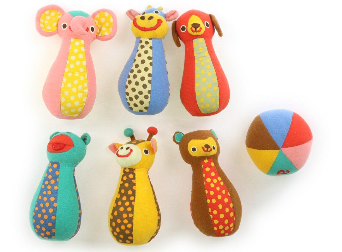 　ブランド 　ampersand(アンパサンド) 　カテゴリー 　ソフトトイ・ガラガラ 　サイズ 　ベビー用品 　色 　動物、ボール 　状態 　★★（返品不可） 　記名 　なし 　ジャンル 　Baby 布製のアニマルボーリングセットです。ボ...