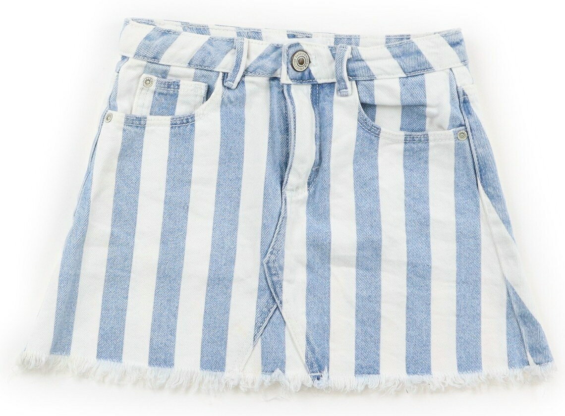 　ブランド 　ZARA(ザラ) 　カテゴリー 　スカート 　サイズ 　110サイズ 　色 　ライトブルー・ホワイト・ストライプ 　状態 　★★（返品不可） 　記名 　なし 　ジャンル 　Girl 実際のサイズ表記は6/116cm。サイズ調整...
