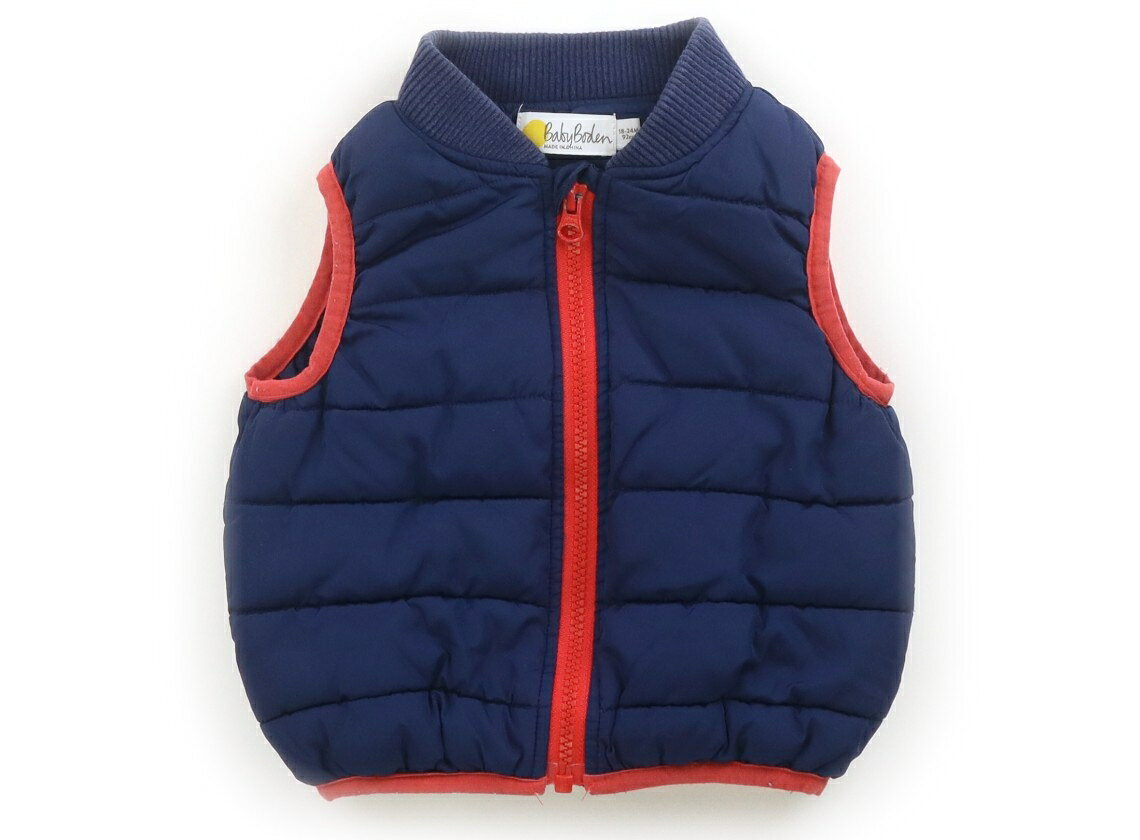 　ブランド 　Mini Boden(ボーデン) 　カテゴリー 　ベスト 　サイズ 　90サイズ 　色 　ネイビー、朱色 　状態 　★★（返品不可） 　記名 　なし 　ジャンル 　Boy 実際のサイズ表記は92cm。リブにかなり色褪せが見受け...