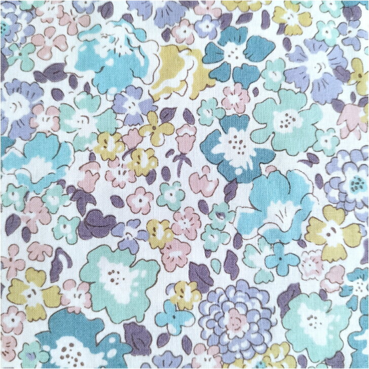 商品情報生地巾110cm（有効巾108cm）長さ50cm単位での切り売り（特にご要望のない限り、複数ご購入時はつなげてカットします）カラーDE ミント系 ※モニターの発色具合によって実際のものと色が異なる場合があります。ブランドLIBERT...