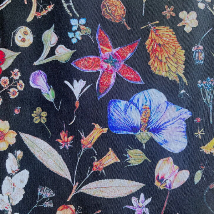 リバティ 生地 Floral Eve フローラル・イブ ZE 国産 タナローン ボタニカル柄 花柄 黒地 マルチカラー Liberty Fabrics 50cm単位【2021年 新エターナル】 Floral Eve フローラルイヴ リバティ...