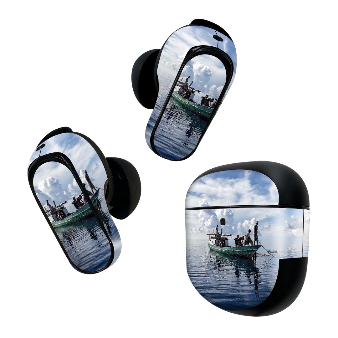 製品名 Bose QuietComfort Earbuds II 専用デザインスキンシール セット内容 Bose QuietComfort Earbuds II 専用シール　イヤホン（左右）3枚、充電ケース用シール 1枚AirPods第3世...