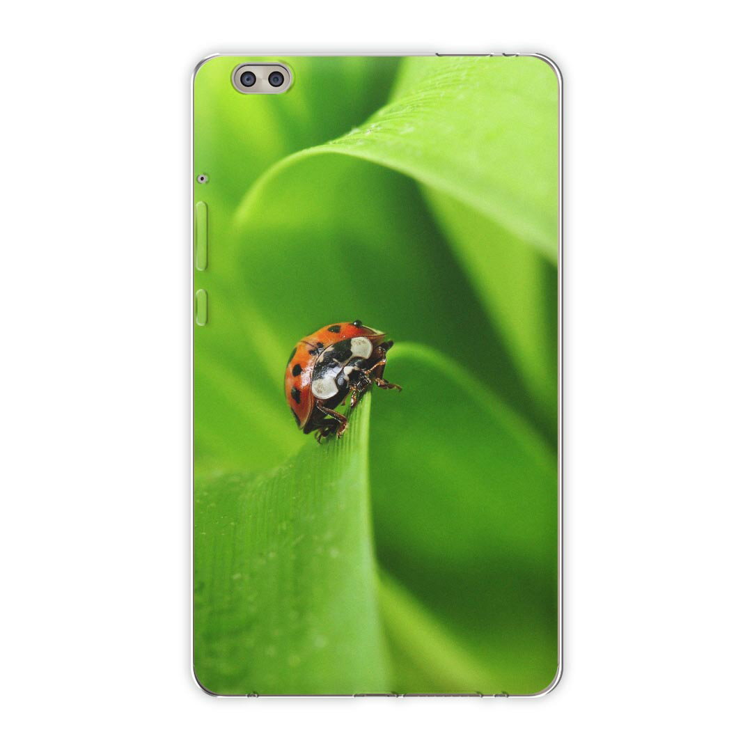 注意事項・素材ケースの入荷時期により、商品写真とは一部カメラ・ボタン穴などの形状が異なるケースを使用する場合があります。また、一部機種のTPU商品は素材強度の関係でケースの上からボタン操作するタイプとなりますが操作に影響はありません。・側面...