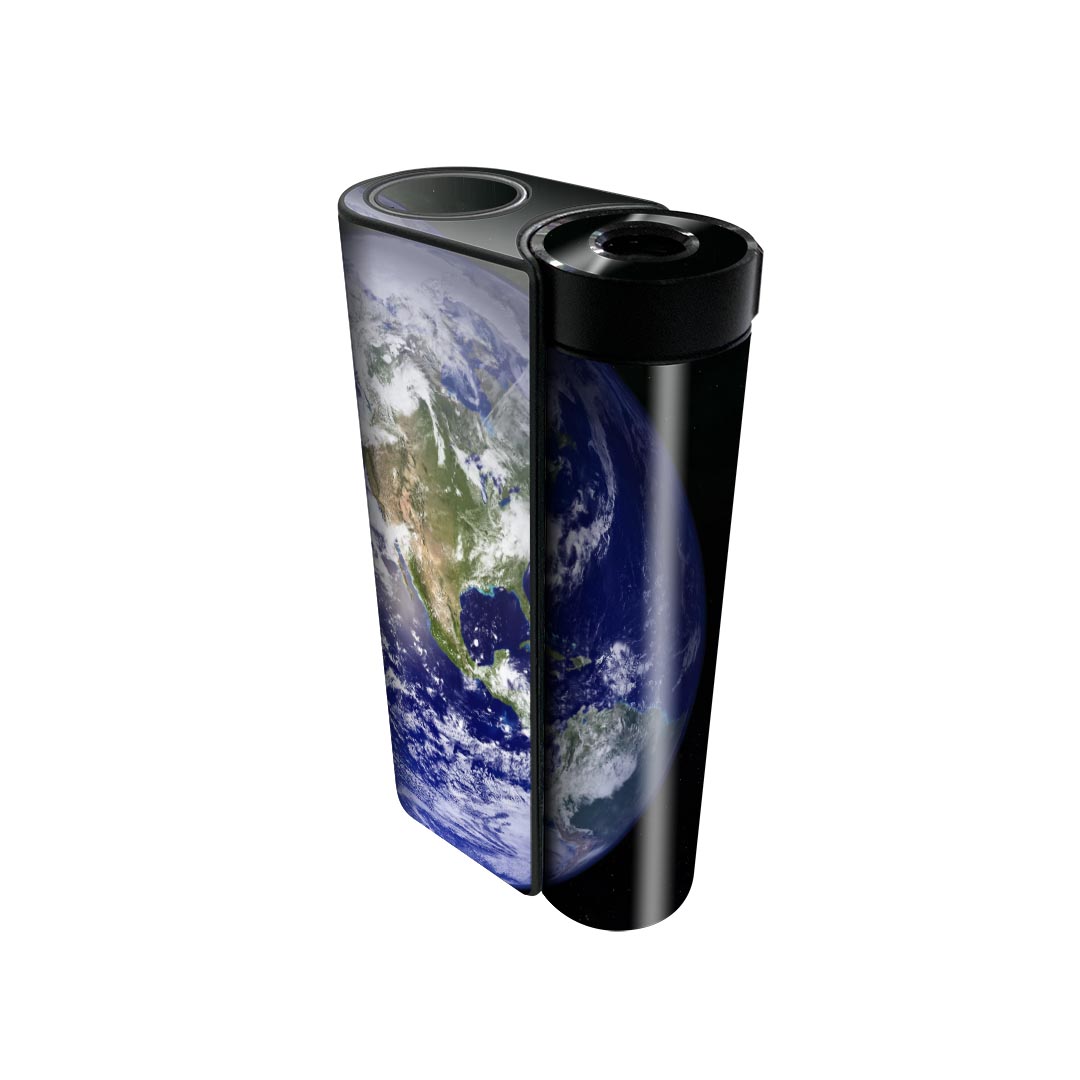 商品特徴・貼るだけでかんたん着せ替え、glo hyperx2 専用デザインスキンシール・高精細プリントで写真と遜色のない仕上がり！半光沢シートでしっとりツヤのある表現力・正面に加え、天面・底面シールがセットで一体感アップ！・ちょっとしたすり...