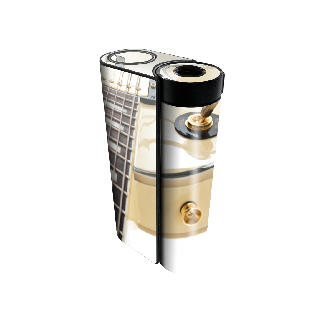 商品特徴・貼るだけでかんたん着せ替え、glo hyperx2 専用デザインスキンシール・高精細プリントで写真と遜色のない仕上がり！半光沢シートでしっとりツヤのある表現力・正面に加え、天面・底面シールがセットで一体感アップ！・ちょっとしたすり...