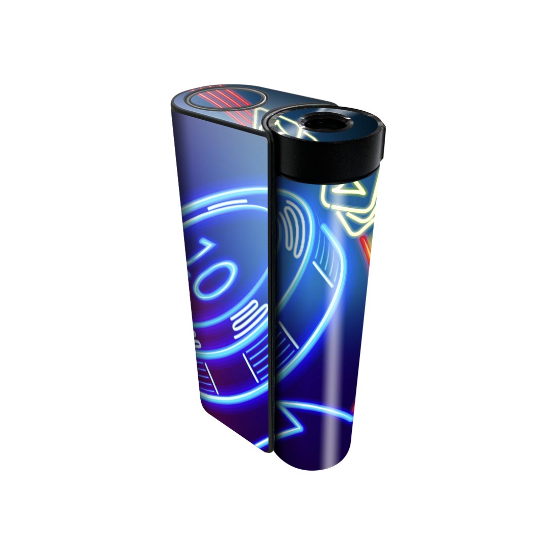 商品特徴・貼るだけでかんたん着せ替え、glo hyperx2 専用デザインスキンシール・高精細プリントで写真と遜色のない仕上がり！半光沢シートでしっとりツヤのある表現力・正面に加え、天面・底面シールがセットで一体感アップ！・ちょっとしたすり...